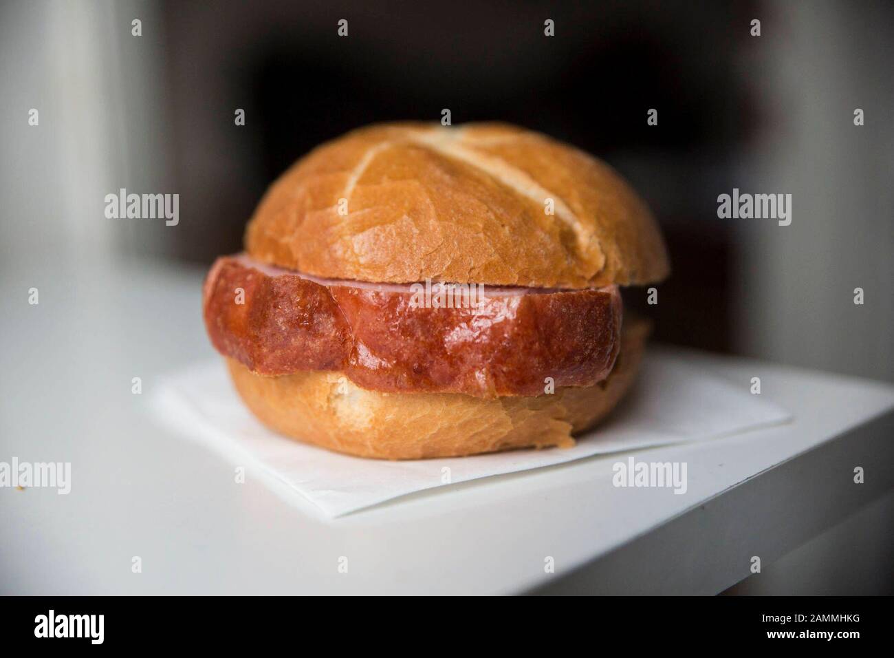 Leberkassemmel hi-res stock photography and images - Alamy