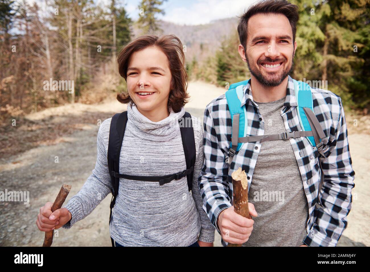 Father hiking son boy hi-res stock photography and images - Alamy