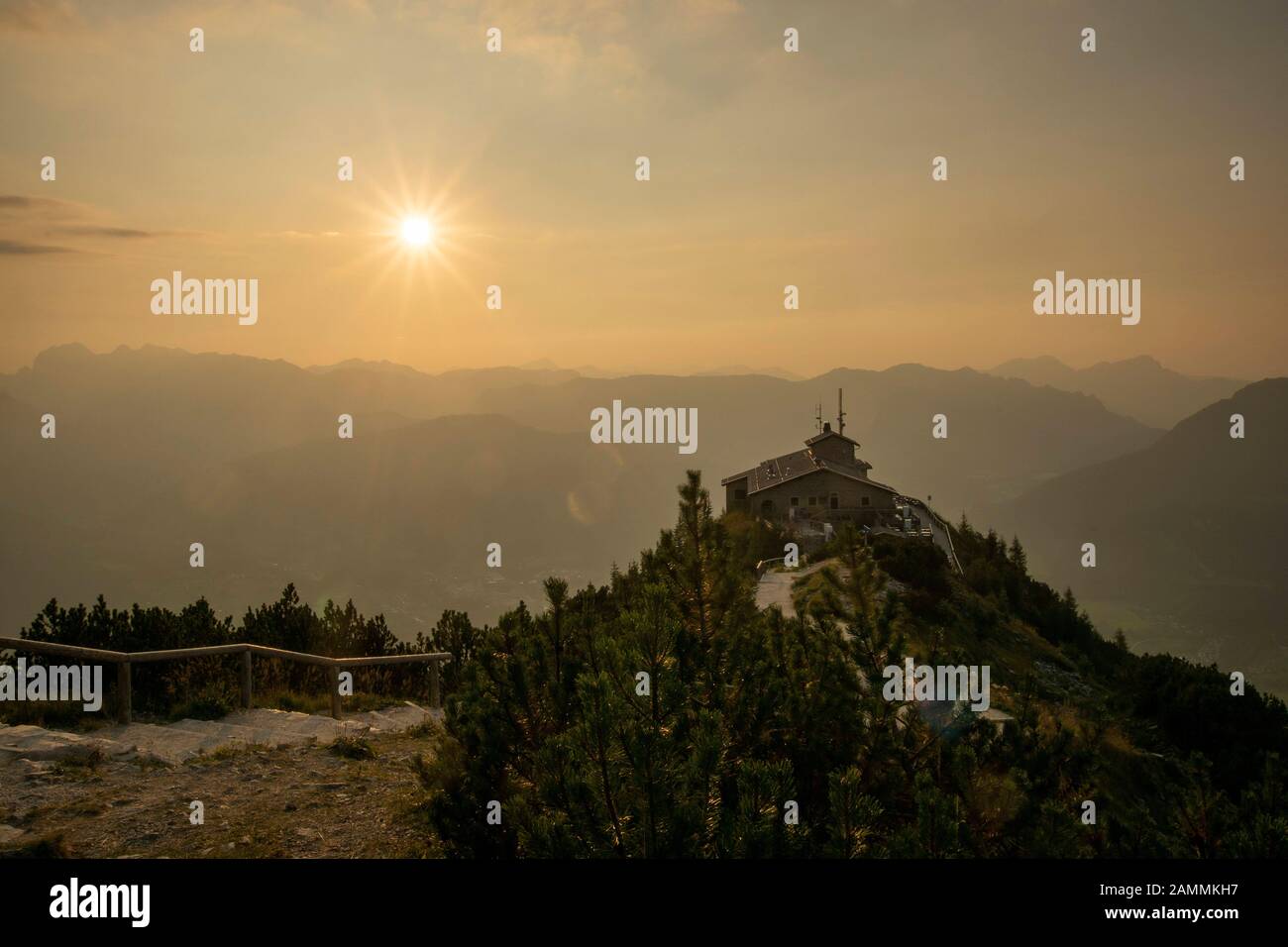Sunset over the Kehlsteinhaus on the Kehlstein, Berchtesgaden, Hitler ...