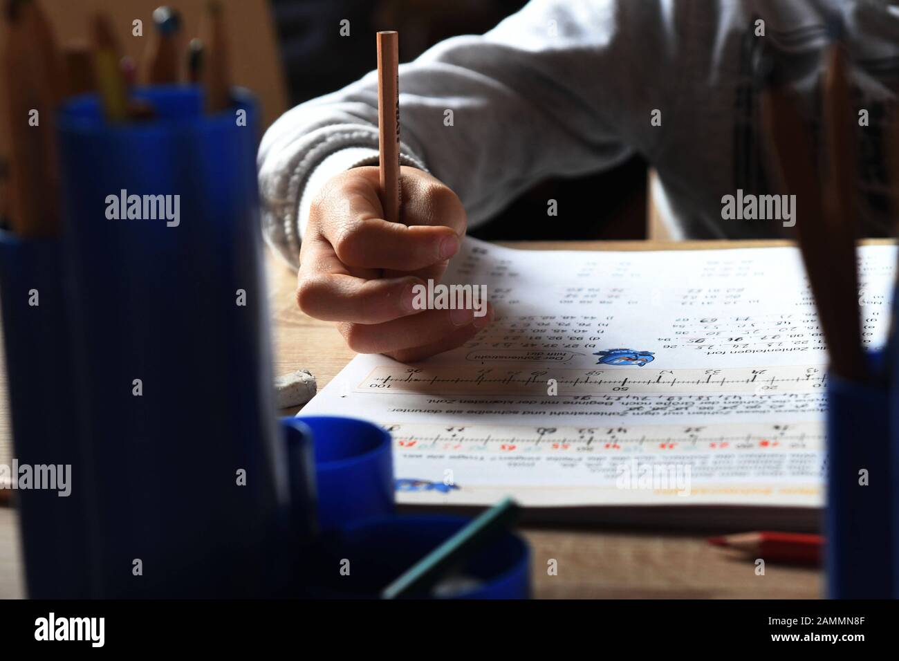 "Education in homelessness": Refugee children from temporarily homeless ...