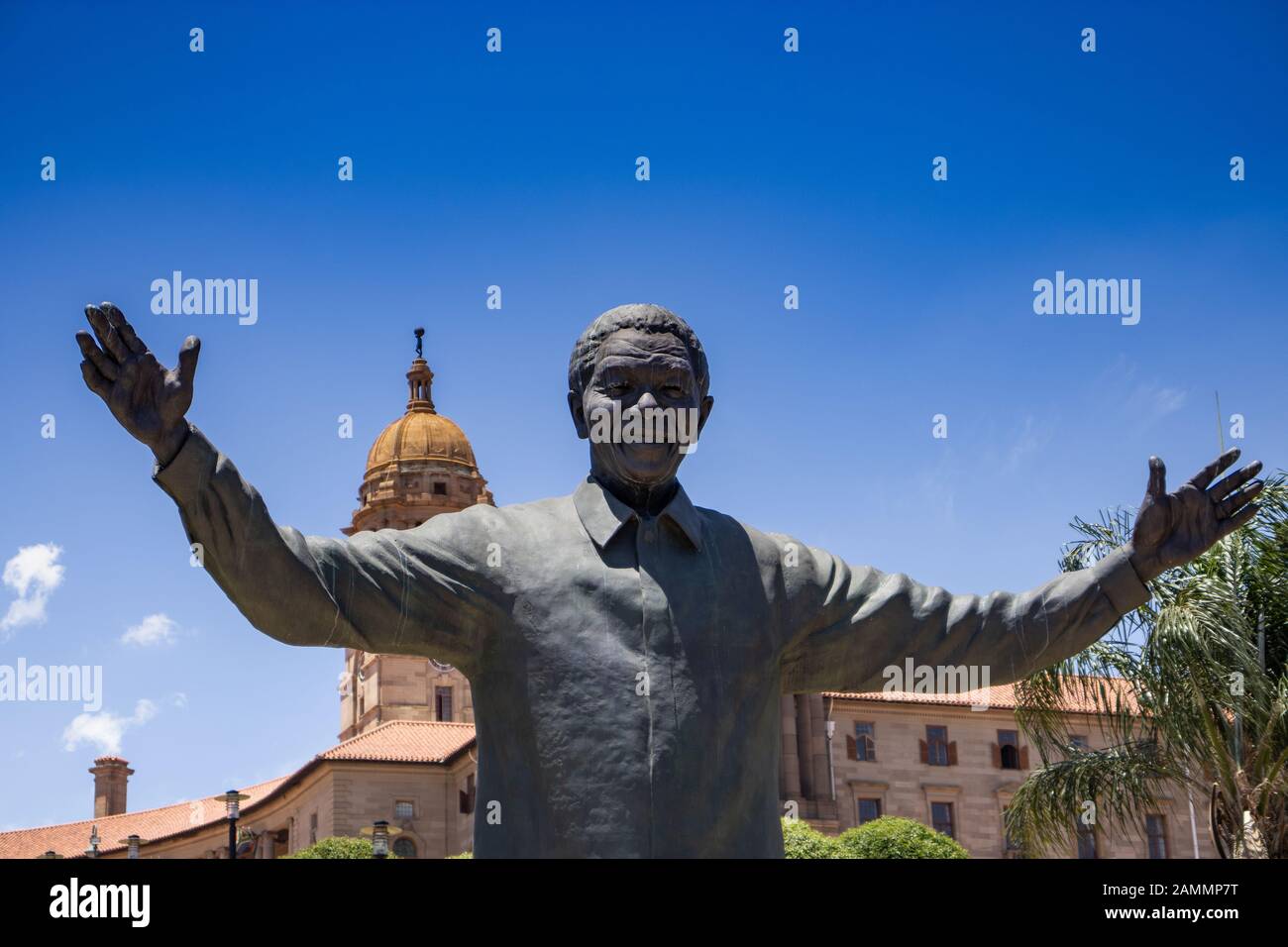 Nelson Mandela Statue at the Union Buildings in Pretoria, South Africa ...