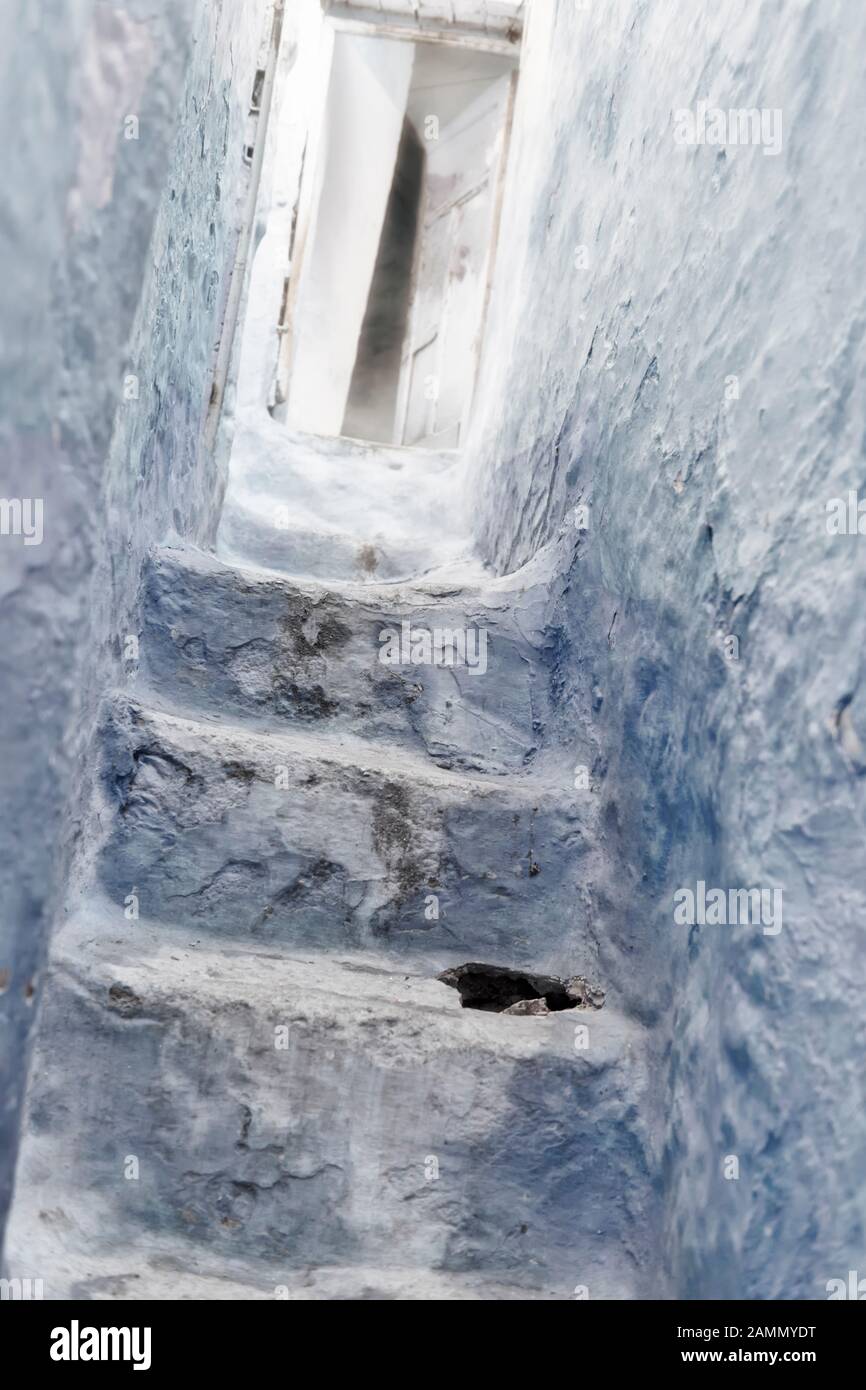 Broken stone steps hi-res stock photography and images - Alamy