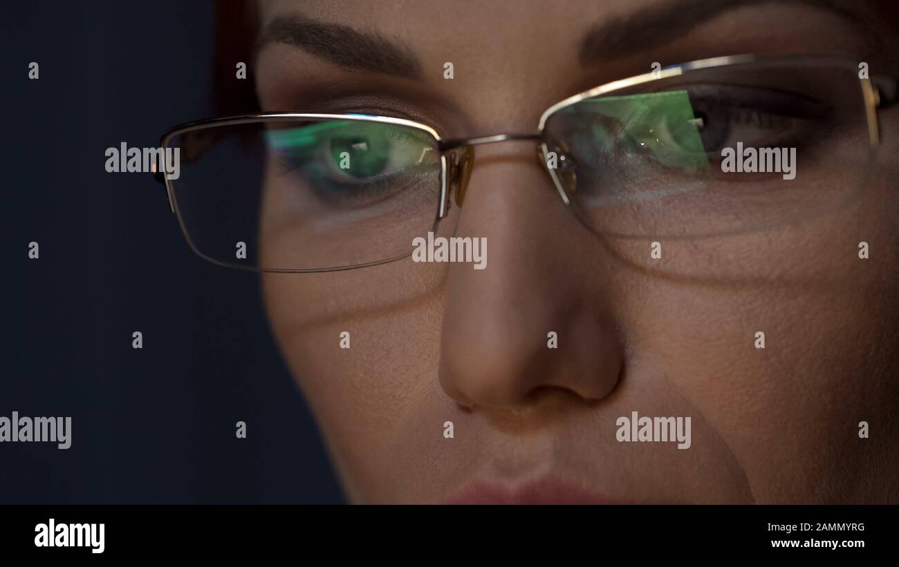 Eyeglasses reflection computer screen hi-res stock photography and ...