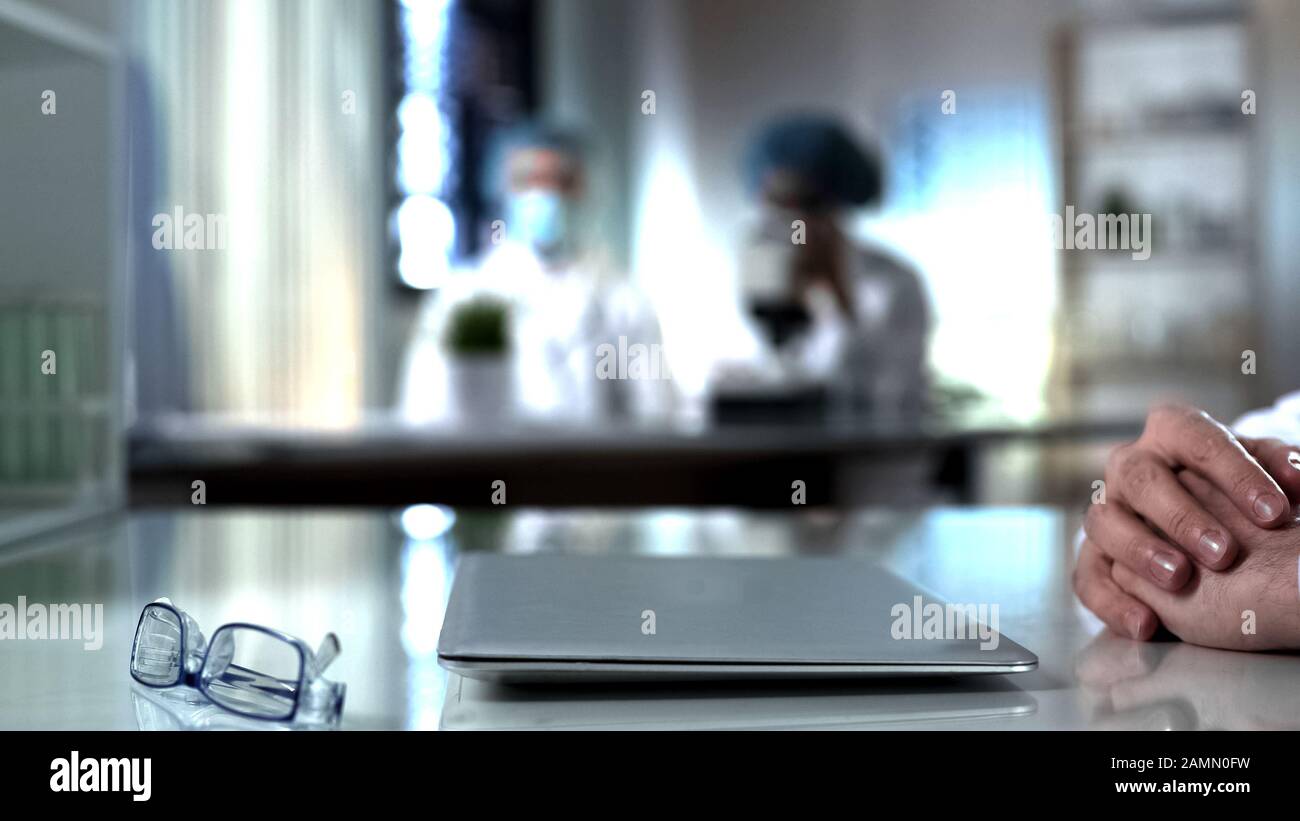 Scientist laboratory silhouette hi-res stock photography and images - Alamy