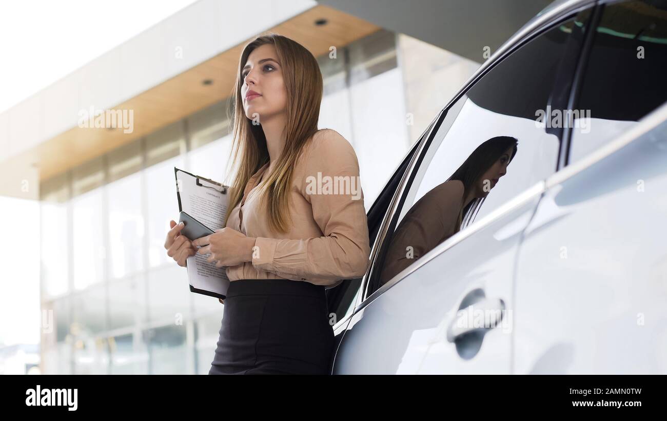 Beautiful female broker contract hi-res stock photography and images ...