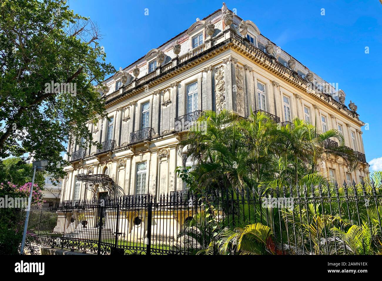Paseo montejo hi-res stock photography and images - Alamy