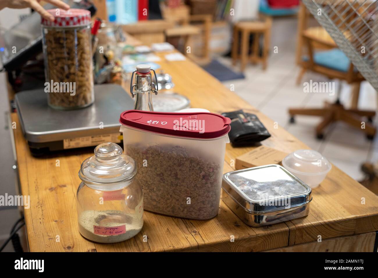 Upackaged hi-res stock photography and images - Alamy