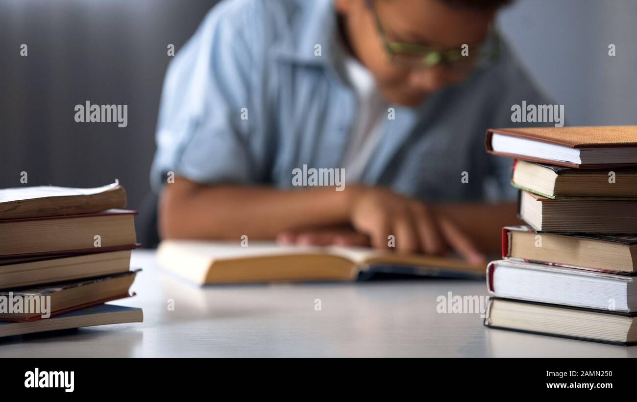 Pupil table hi-res stock photography and images - Alamy