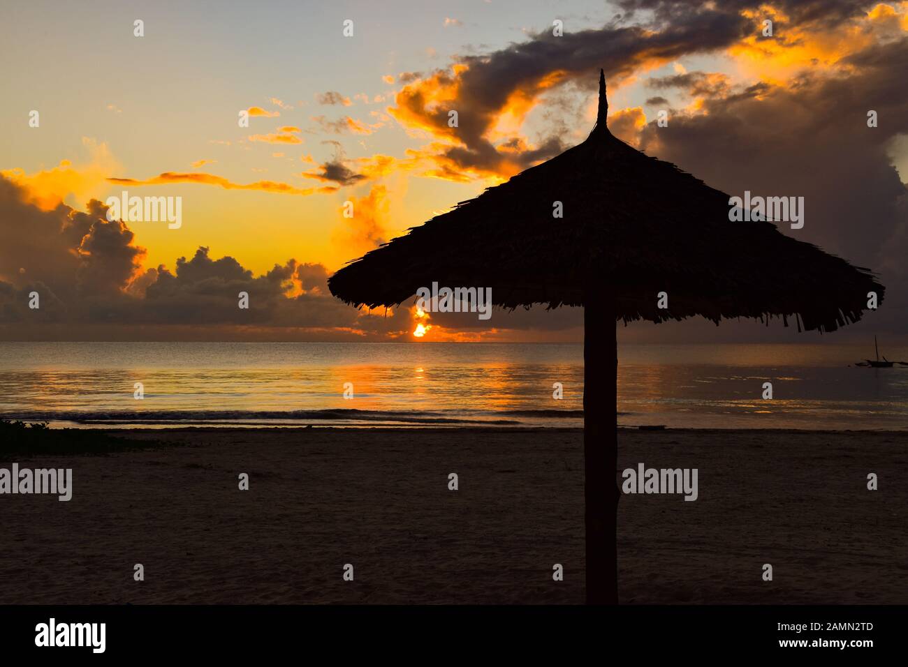 Sunset and sunsets on the beach in Kenya Stock Photo - Alamy