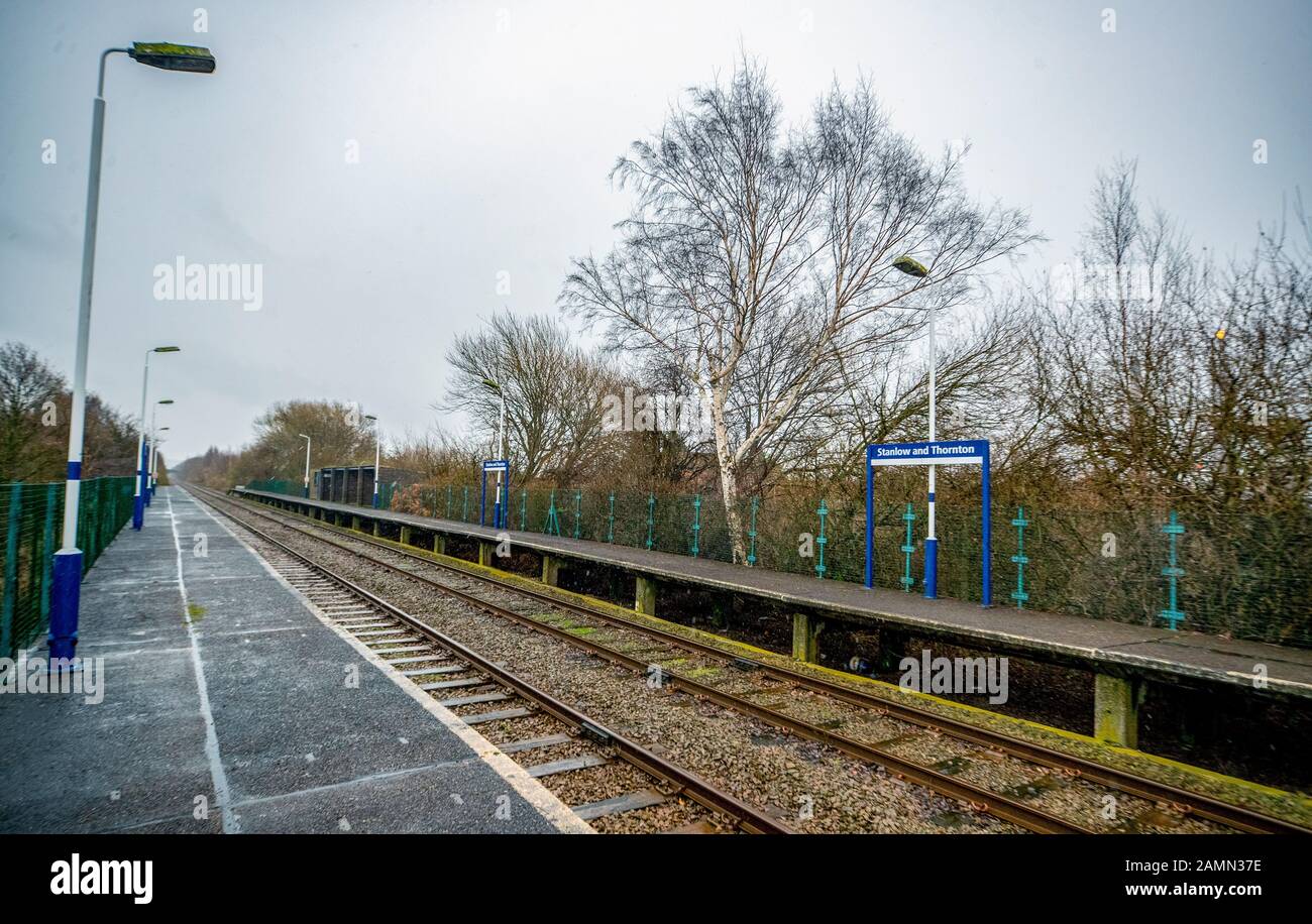 Stanlow and thornton station hi-res stock photography and images - Alamy