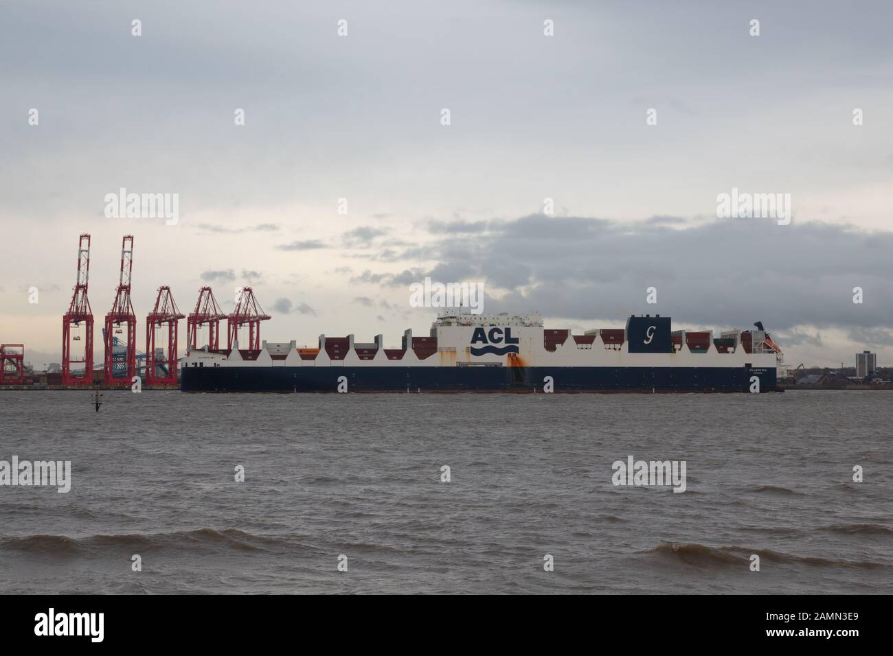 Container Ship Atlantic Sky sails down the River Mersey Liverpool after ...