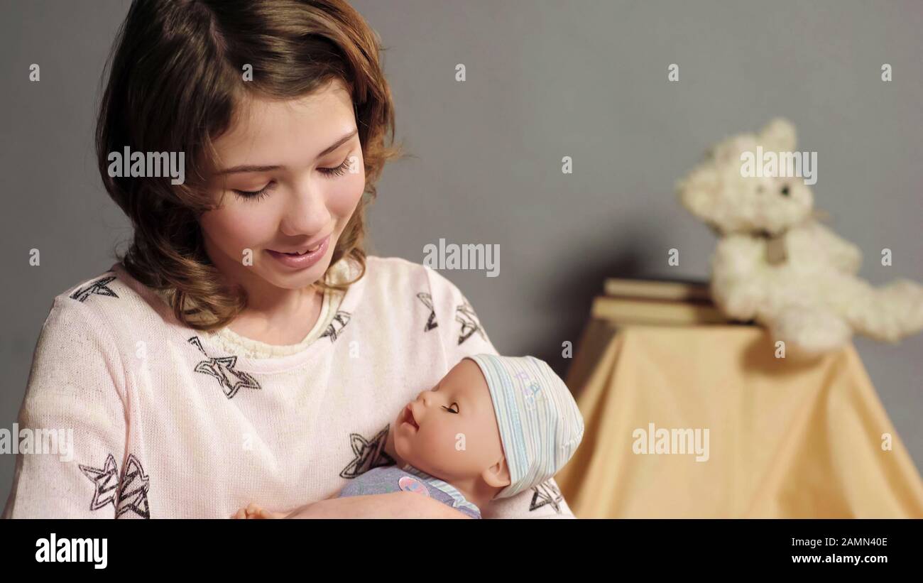 Brother and sister singing hi-res stock photography and images - Alamy