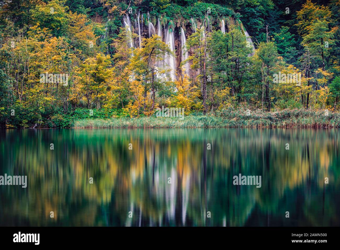 Idyllic waterfall falls emerald pond hi-res stock photography and ...