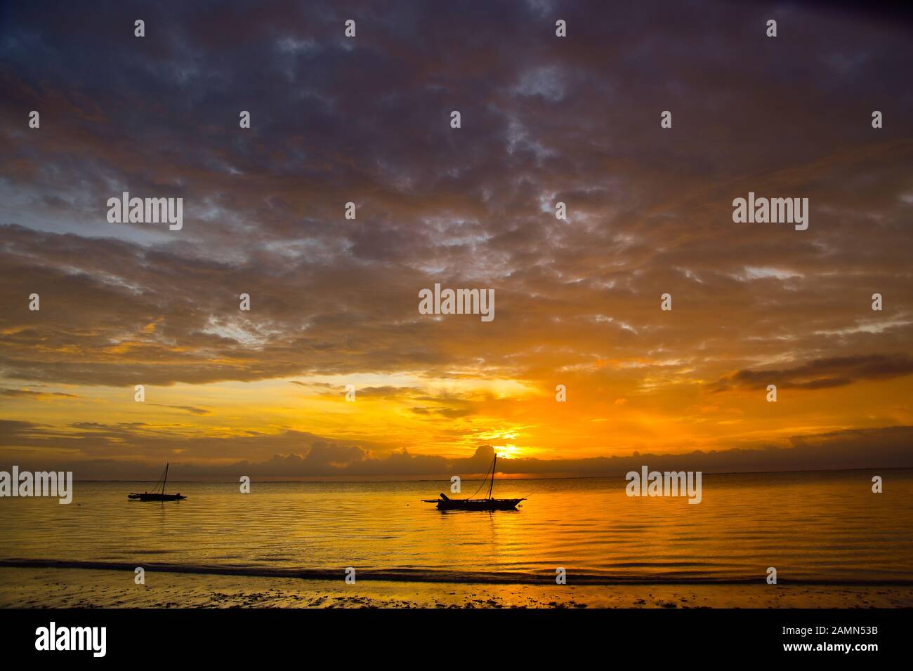 Sunset and sunsets on the beach in Kenya Stock Photo - Alamy