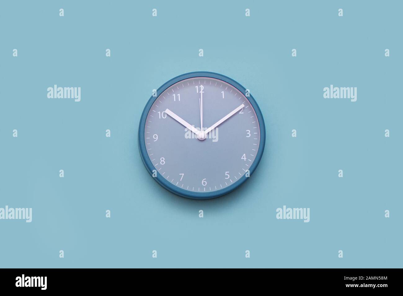 Clock background hi-res stock photography and images - Alamy
