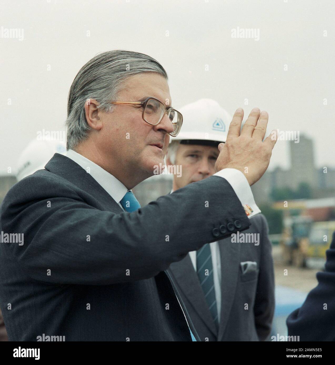 Kenneth baker hi-res stock photography and images - Alamy