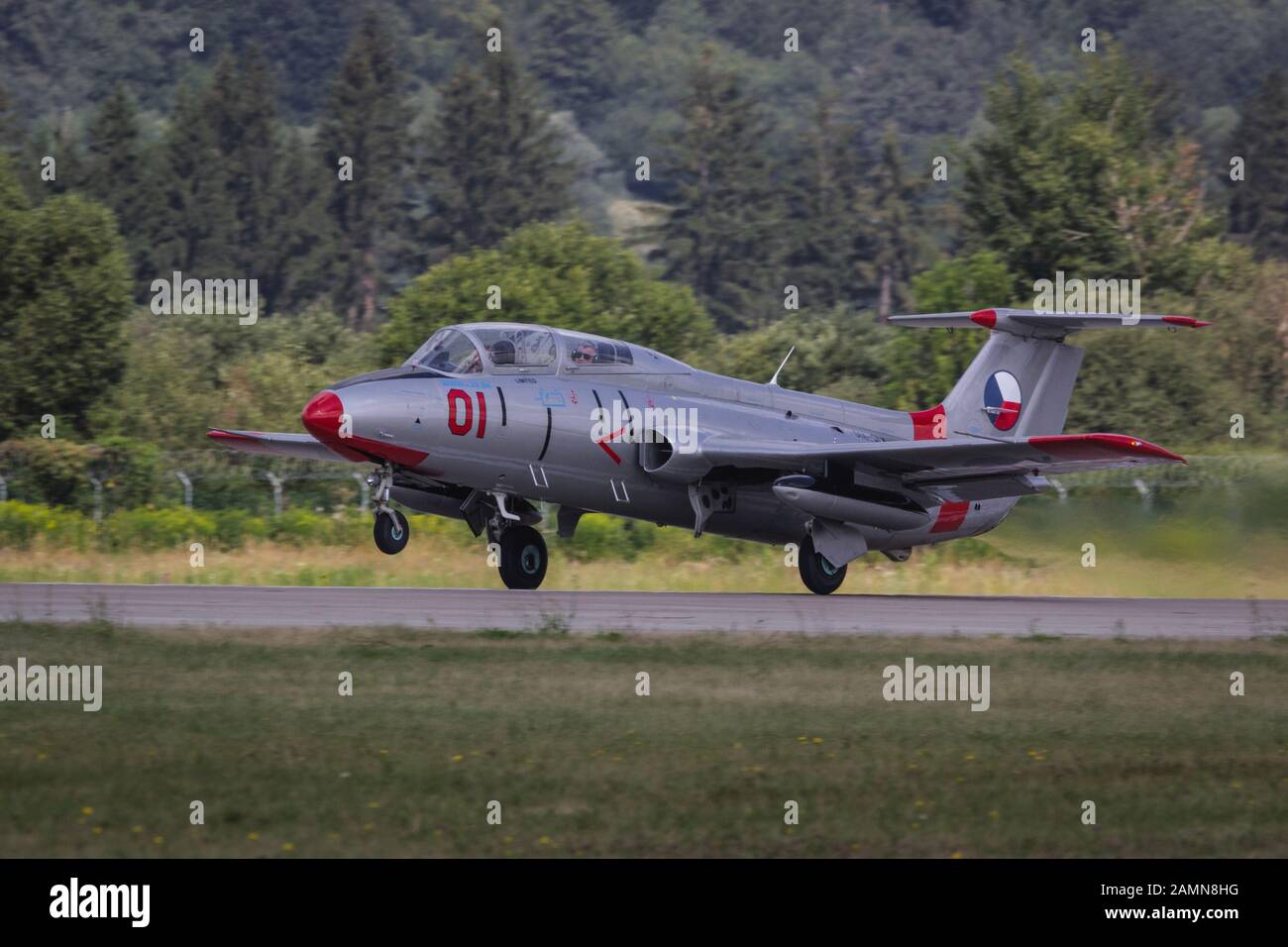 Fighter jet take off hi-res stock photography and images - Alamy