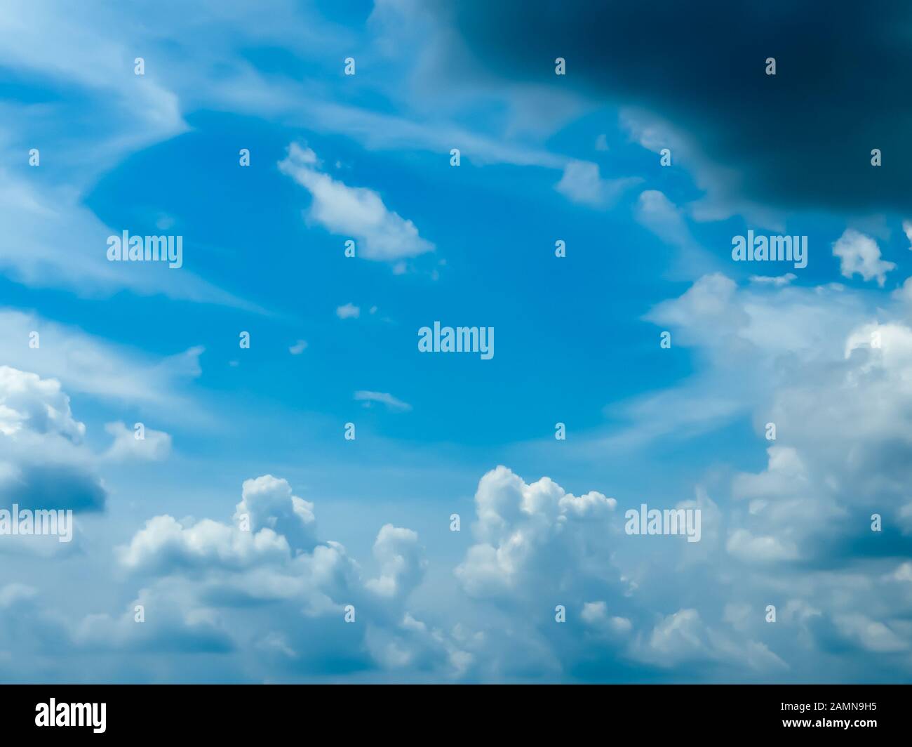 Low floating cumulus clouds hi-res stock photography and images - Alamy