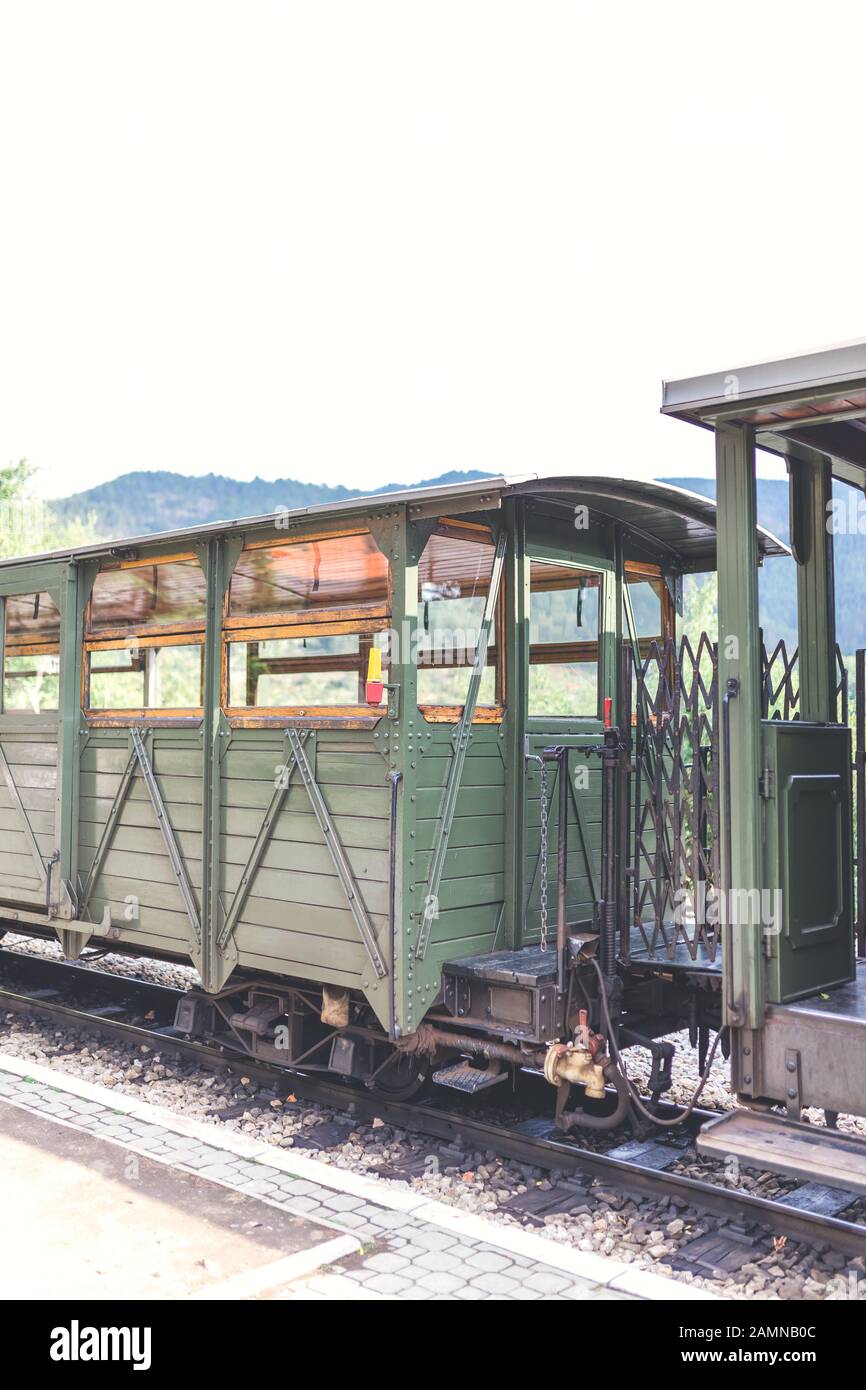 Train journey carriage detail hi-res stock photography and images - Alamy