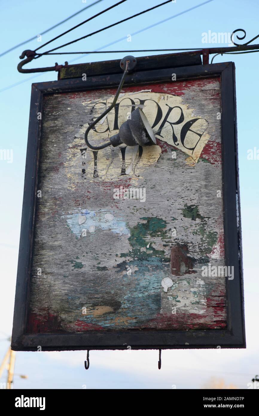 Pendre hi-res stock photography and images - Alamy