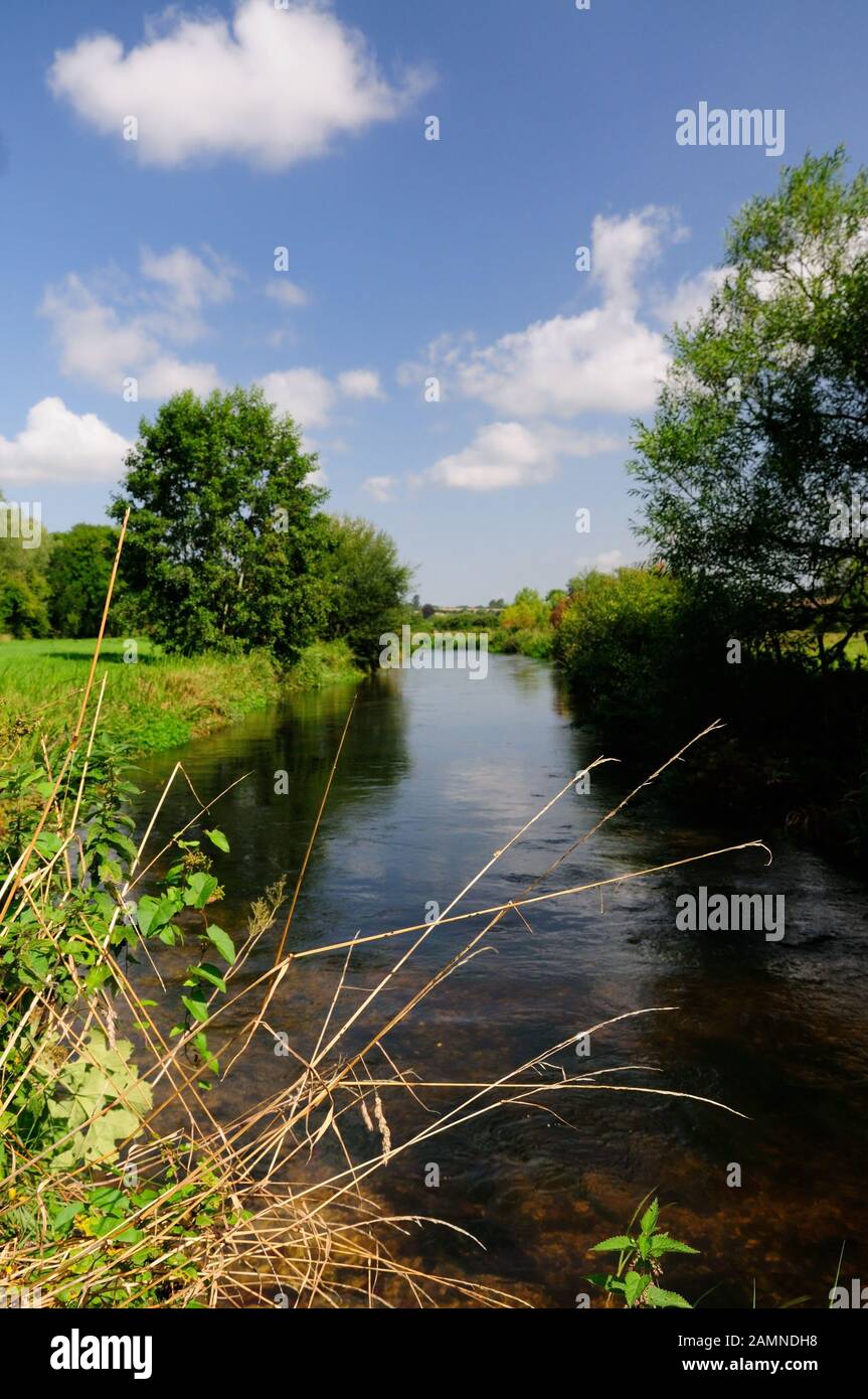 Salisbury wiltshire rivers hi-res stock photography and images - Alamy
