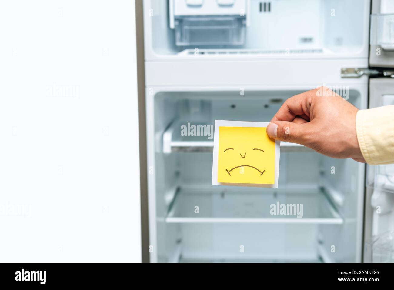 Empty fridge hand hi-res stock photography and images - Alamy