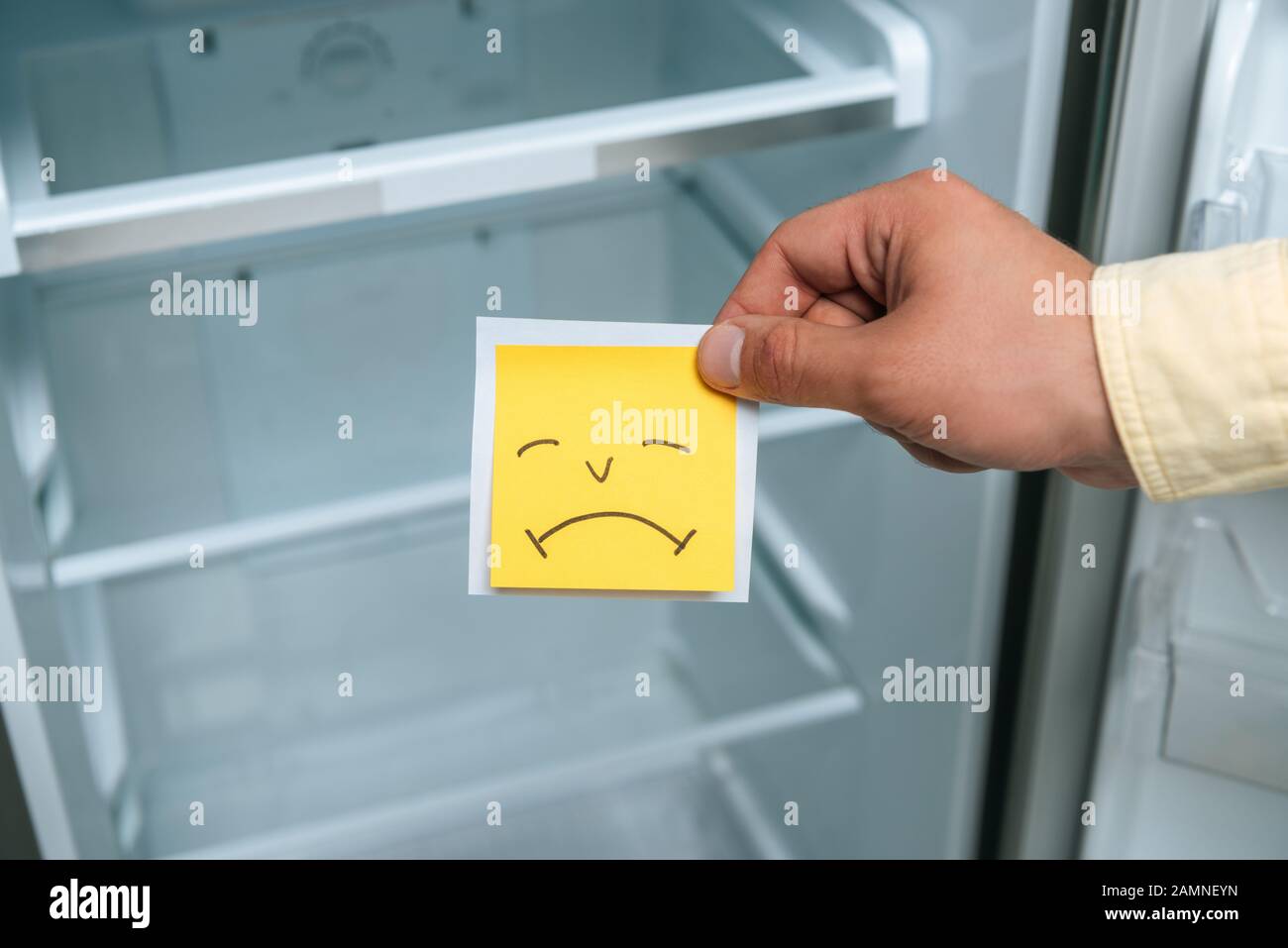 Empty fridge man hi-res stock photography and images - Alamy