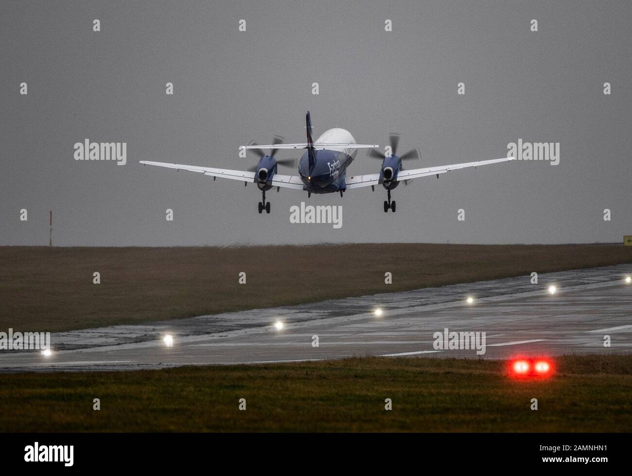 Rain plane hi-res stock photography and images - Alamy