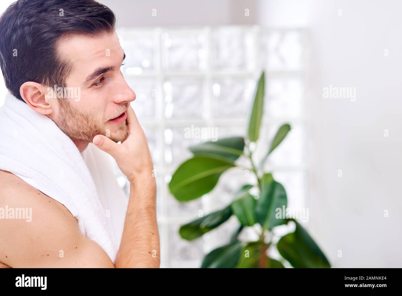 Neck shower hi-res stock photography and images - Alamy