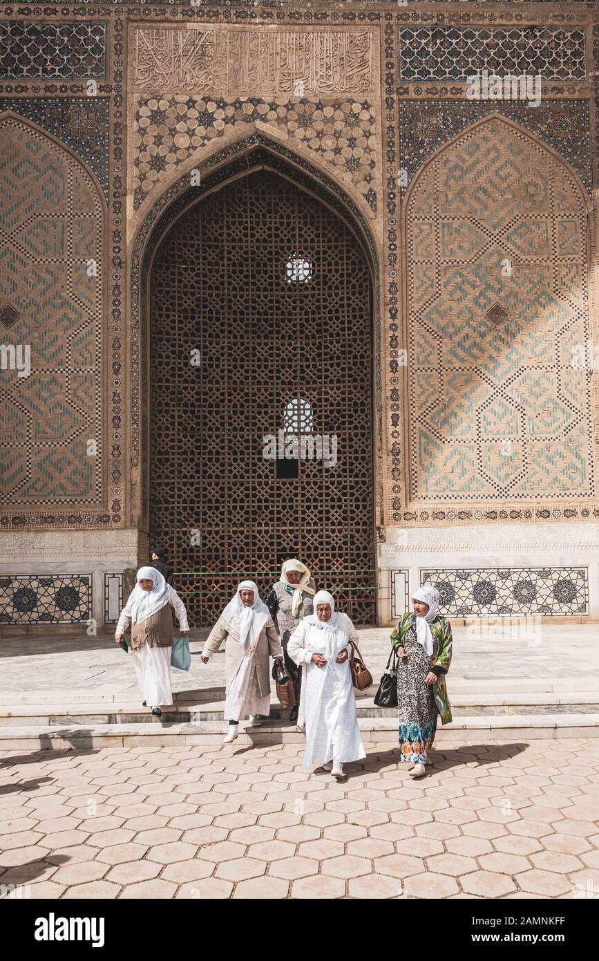 UZBEKISTAN, SAMARKANDA 2019: Architecture of Samarkanda Stock Photo - Alamy