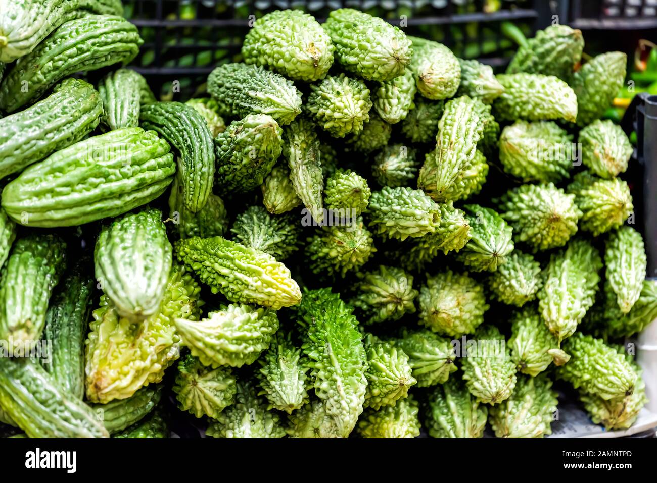 Small fruit vegetable shop display hi-res stock photography and images ...