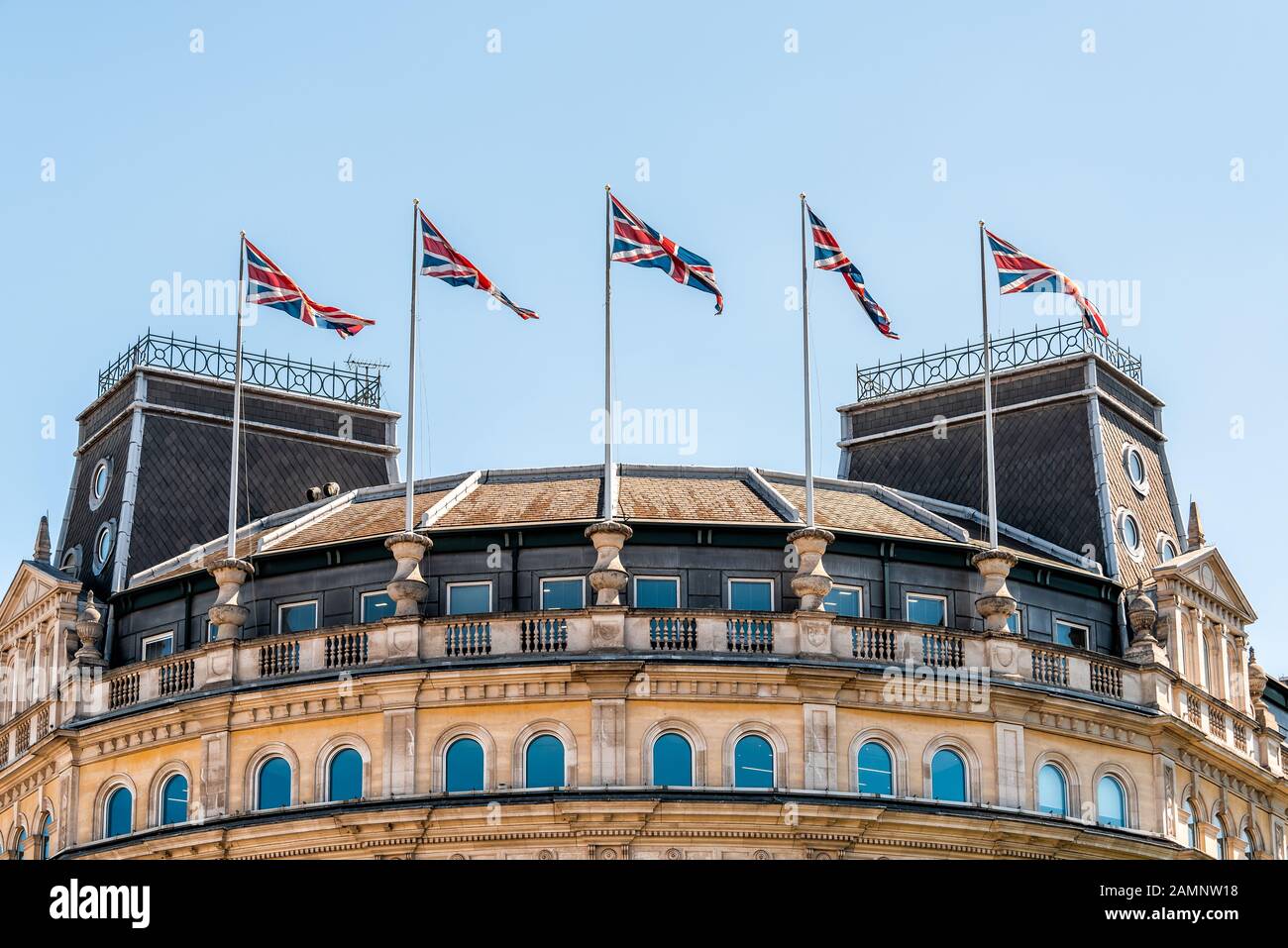 Uk flag waving blue sky royal hi-res stock photography and images - Alamy