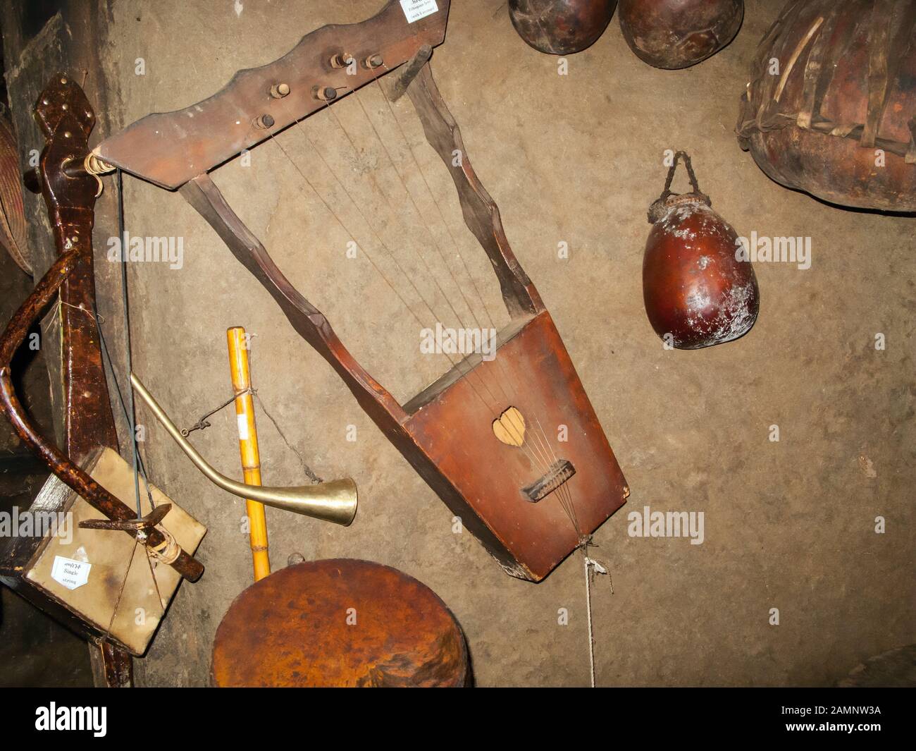 Tribal music instruments hi-res stock photography and images - Alamy