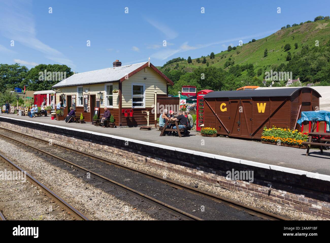 The Glyndyfrdwy railway station on the Llangollen Steam Railway in ...