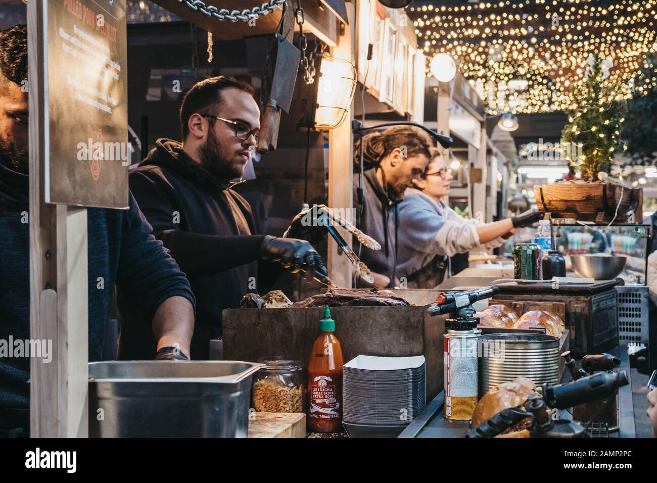 Victorian market halls hi-res stock photography and images - Alamy