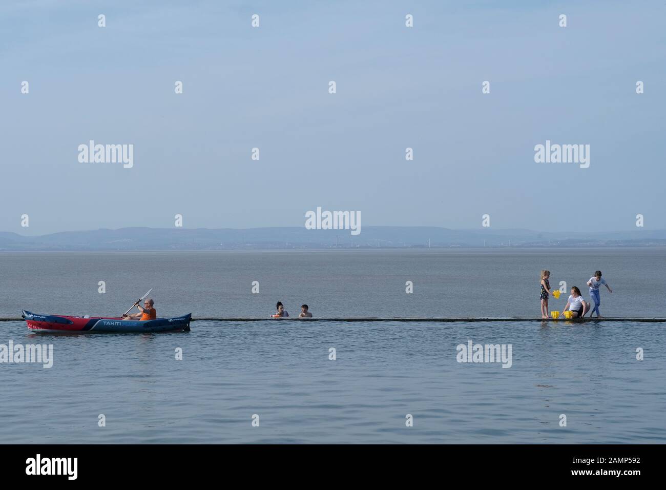 Clevedon Marine Pool High Resolution Stock Photography and Images - Alamy