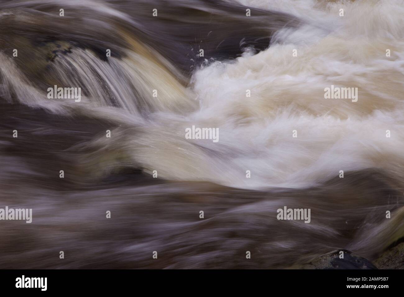 Wallpaper flowing water hi-res stock photography and images - Alamy