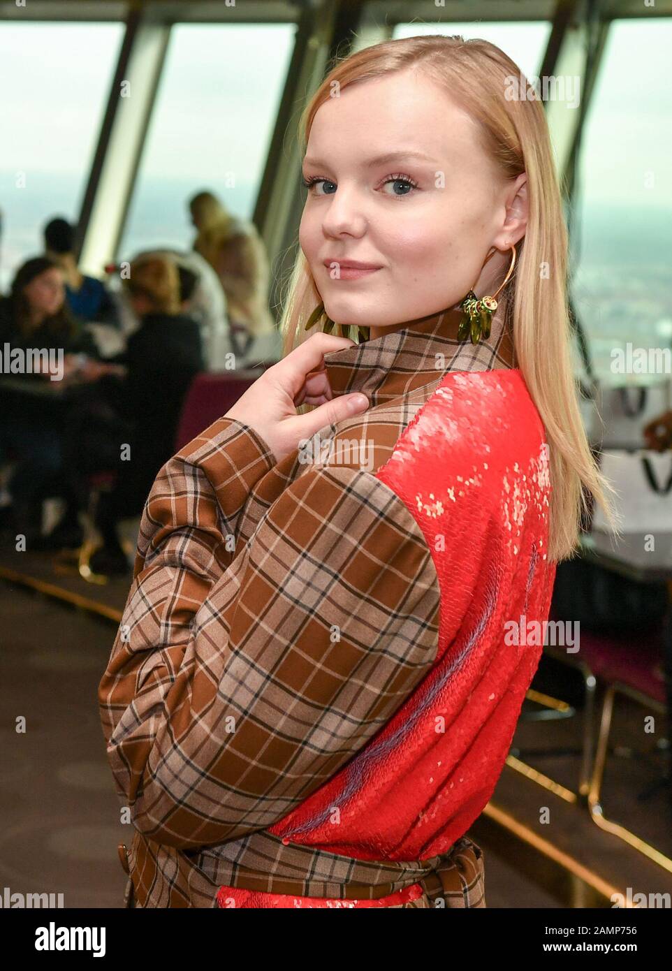 Berlin, Germany. 14th Jan, 2020. Actress Maria Dragus comes to the show ...