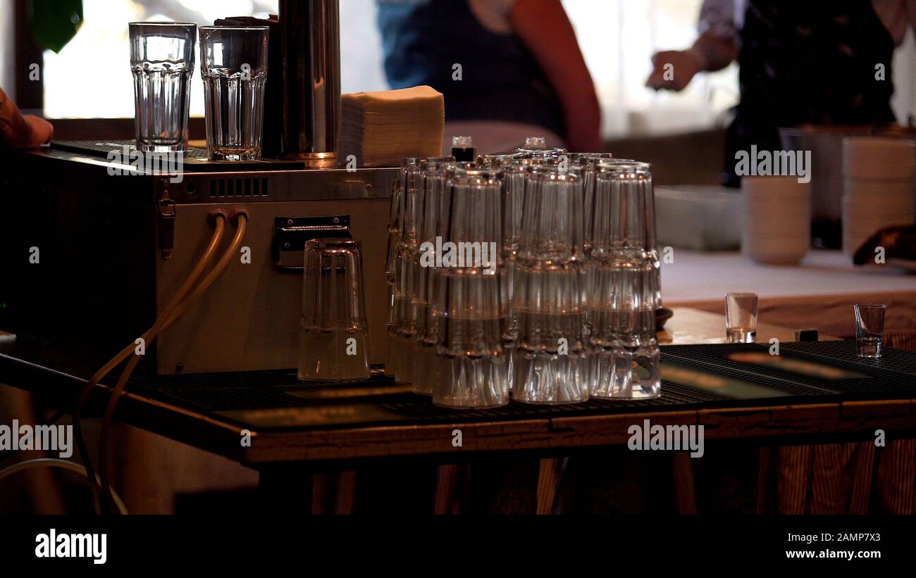 Stack of water glasses water hi-res stock photography and images - Alamy