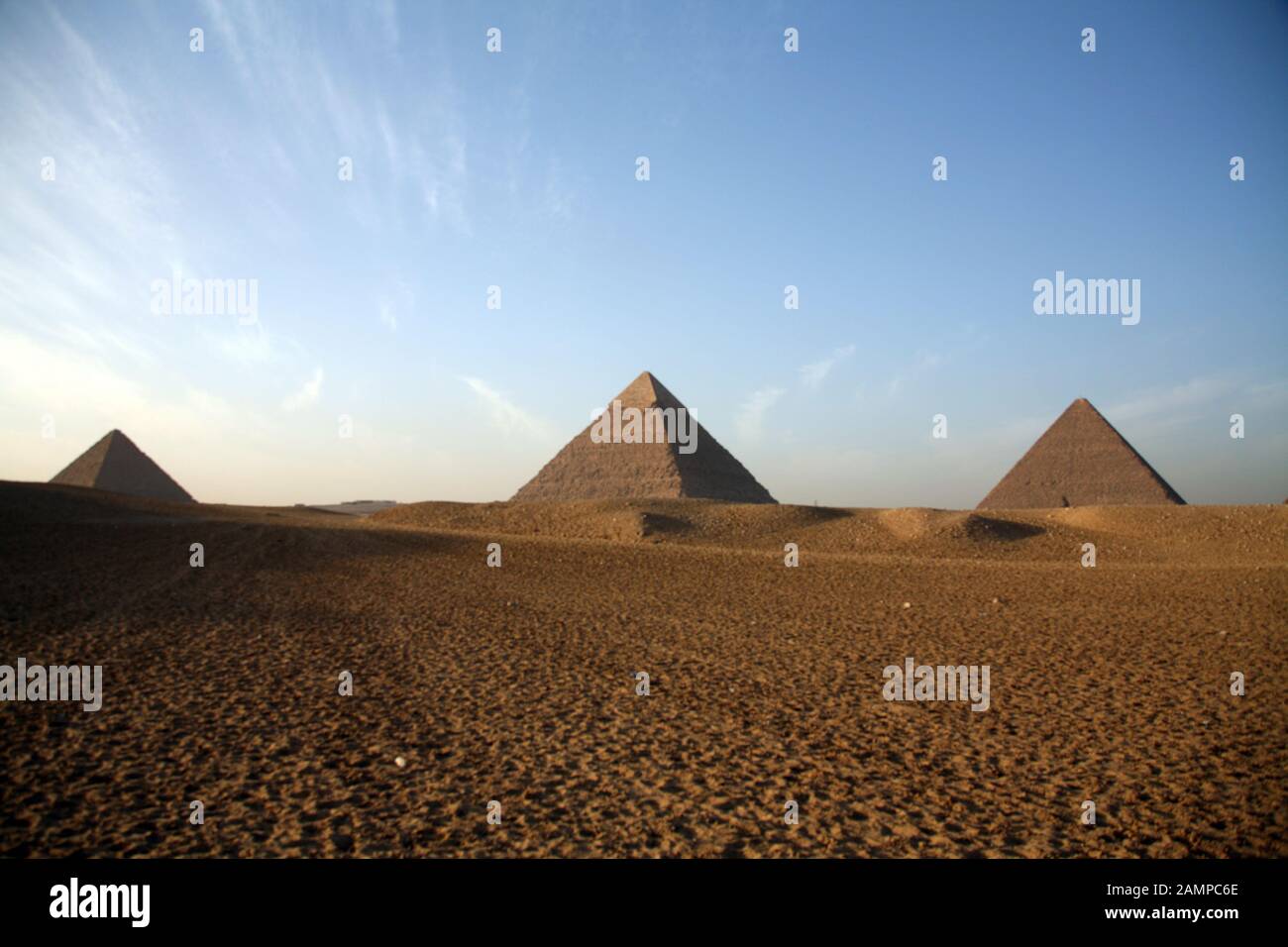 Grand egyptian museum giza pyramids hi-res stock photography and images ...