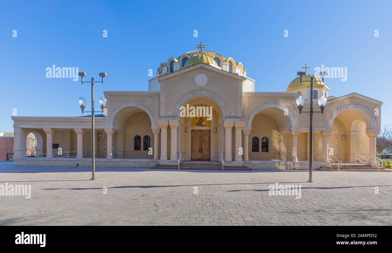 Holy trinity orthodox church hi-res stock photography and images - Alamy