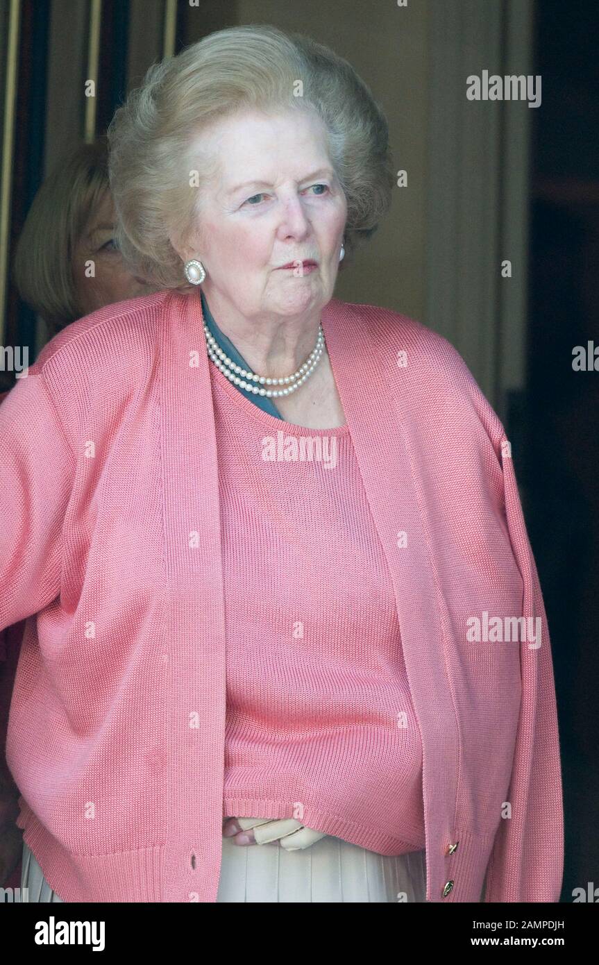 Thatcher margaret iconic hi-res stock photography and images - Alamy