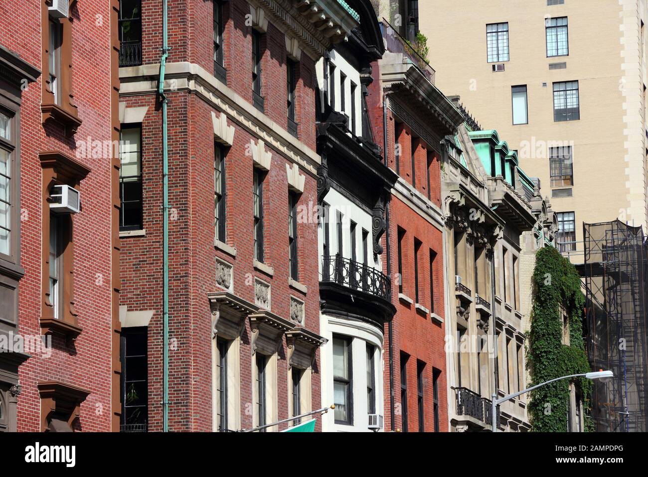 New York East 67th Street - typical view of Upper East Side Stock Photo ...