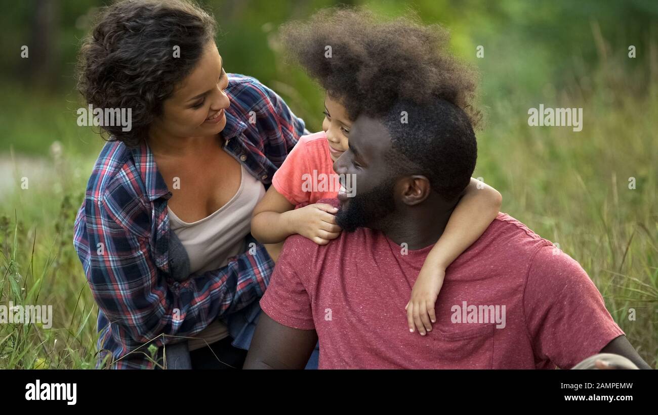 Multicultural family hi-res stock photography and images - Alamy