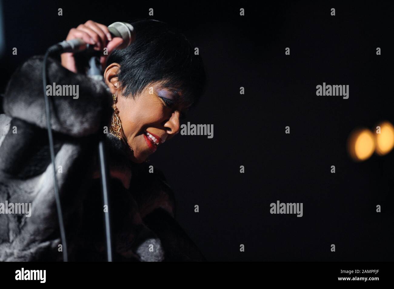 Natalie maria cole hi-res stock photography and images - Alamy