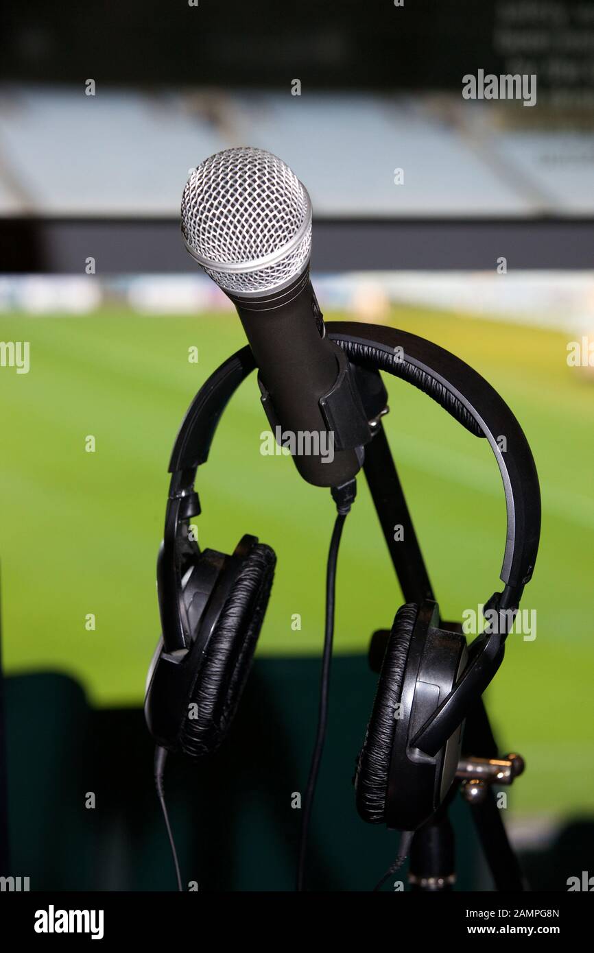 Commentary box hi-res stock photography and images - Alamy
