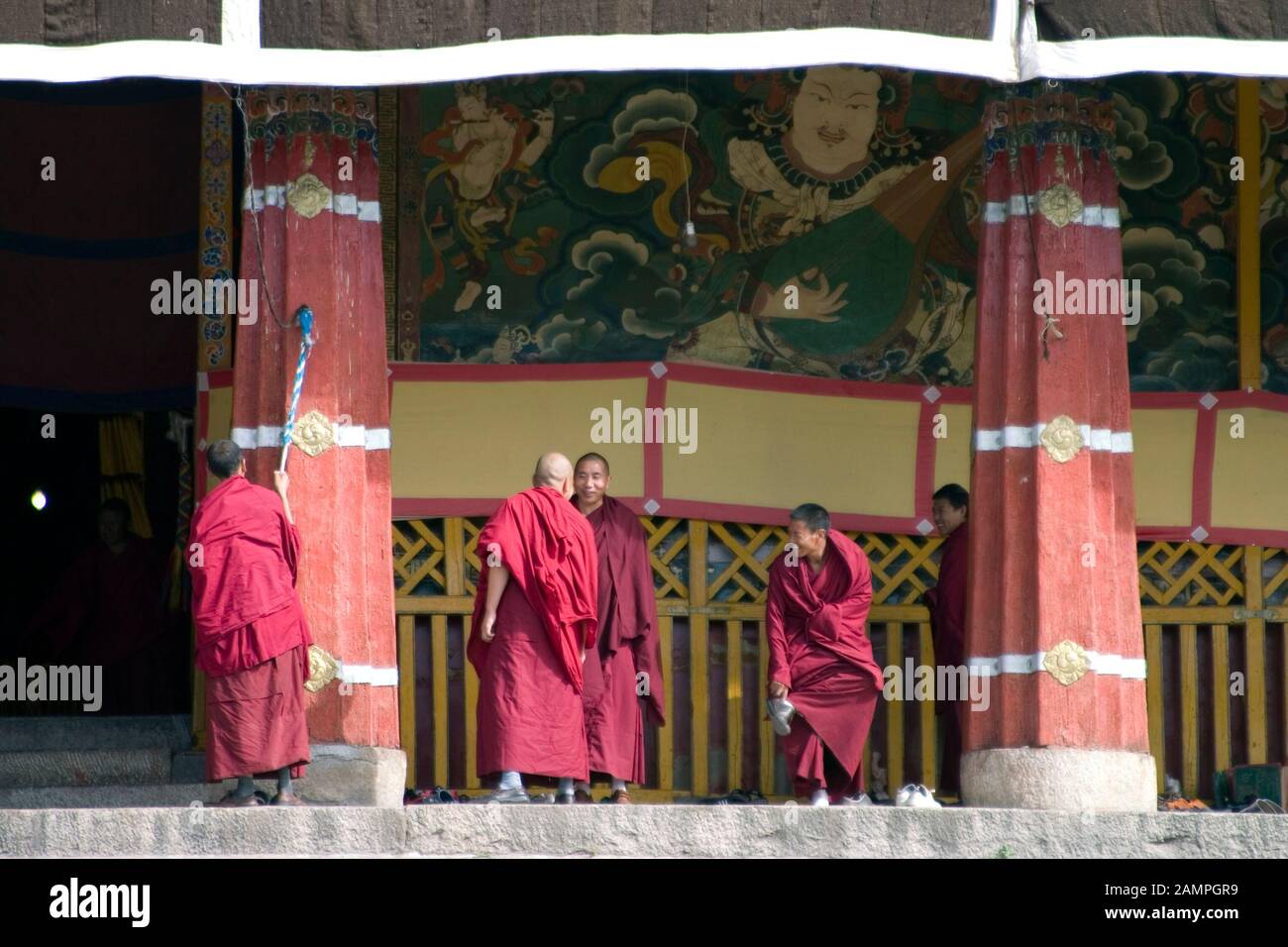 Tibetan buddhist monks sera hi-res stock photography and images - Alamy