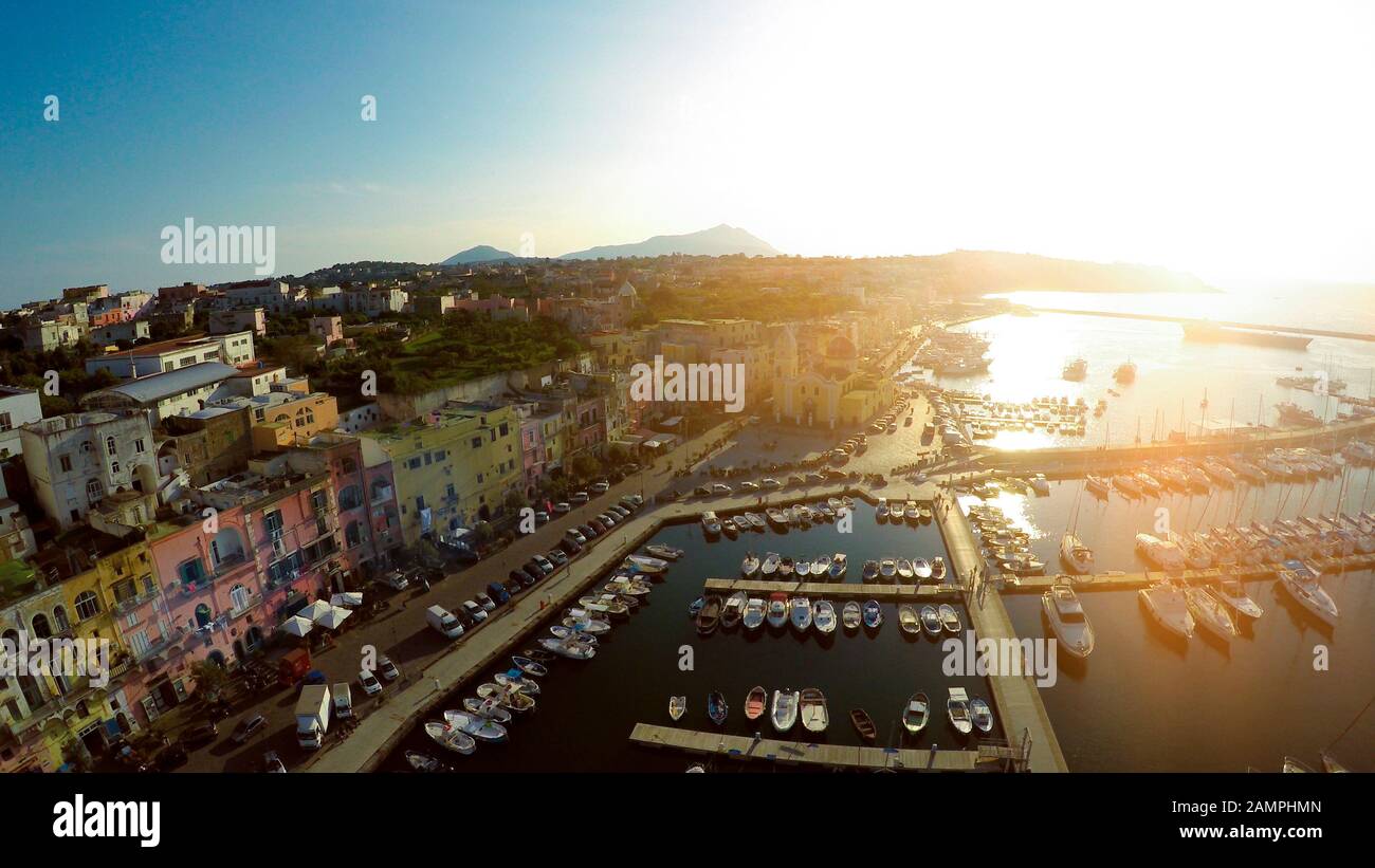 Yachts boats marina lit hi-res stock photography and images - Alamy