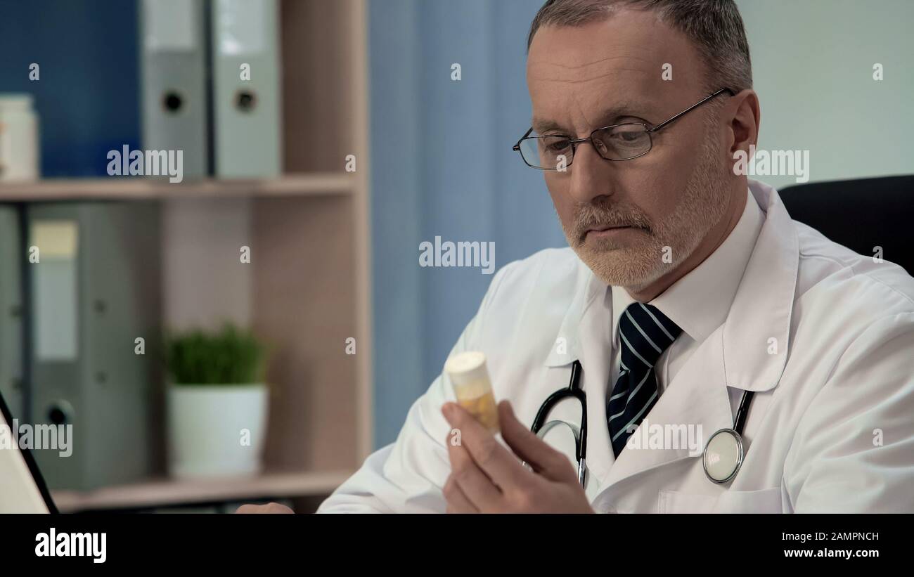 Poor quality healthcare hi-res stock photography and images - Alamy