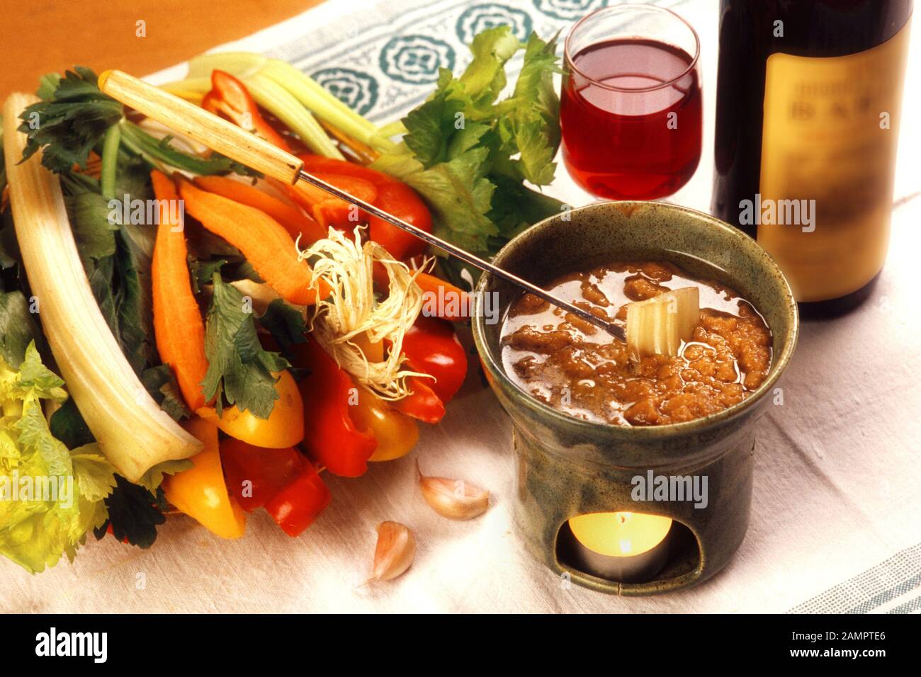 Italian food recipes, traditional Piedmont recipe, Bagna cauda a hot ...